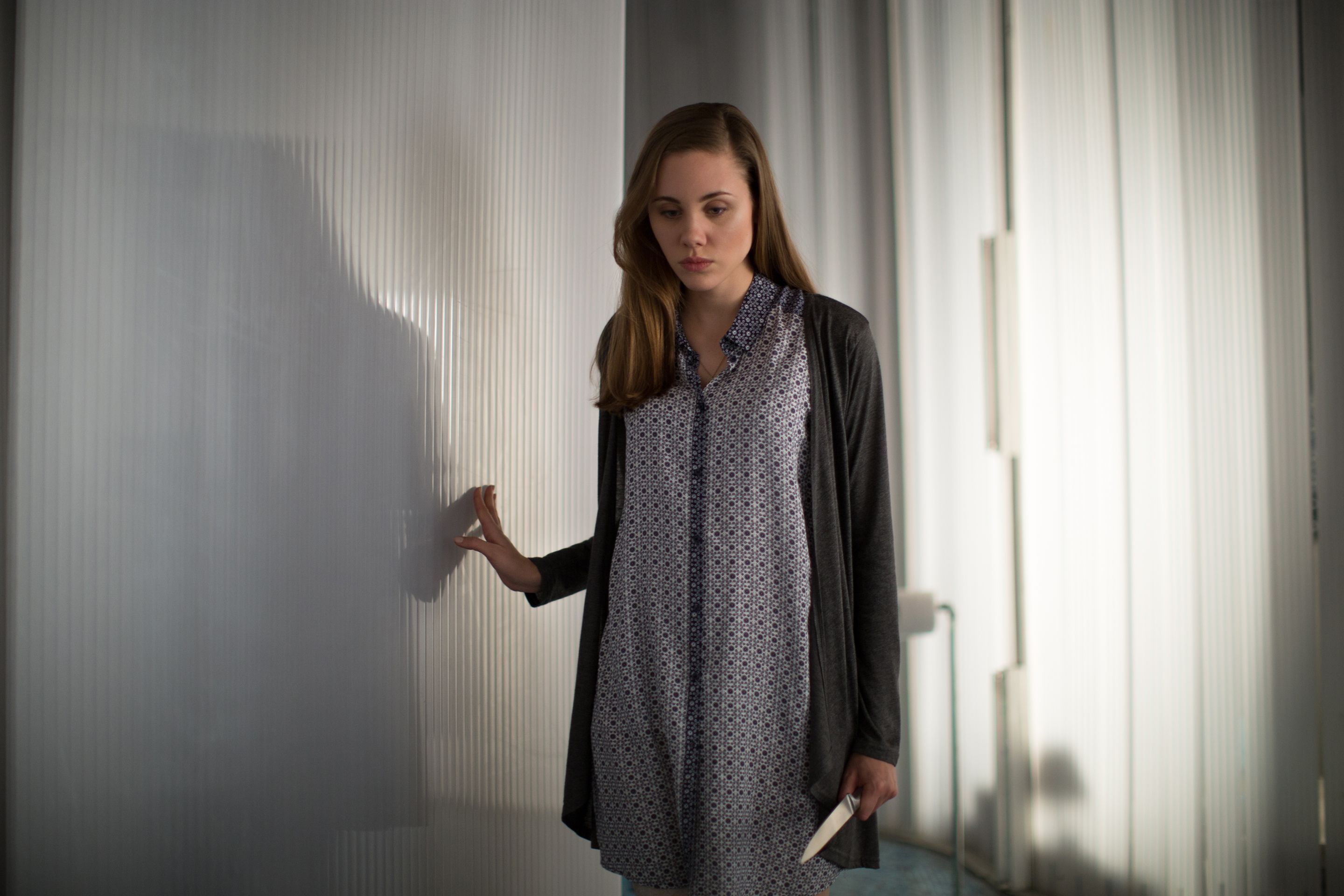 Replace (2017) [REVIEW] [FANTASIA INTERNATIONAL FILM FESTIVAL] | The ...